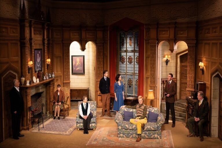 Review - Agatha Christie's Mousetrap > A Little Bit of Stone
