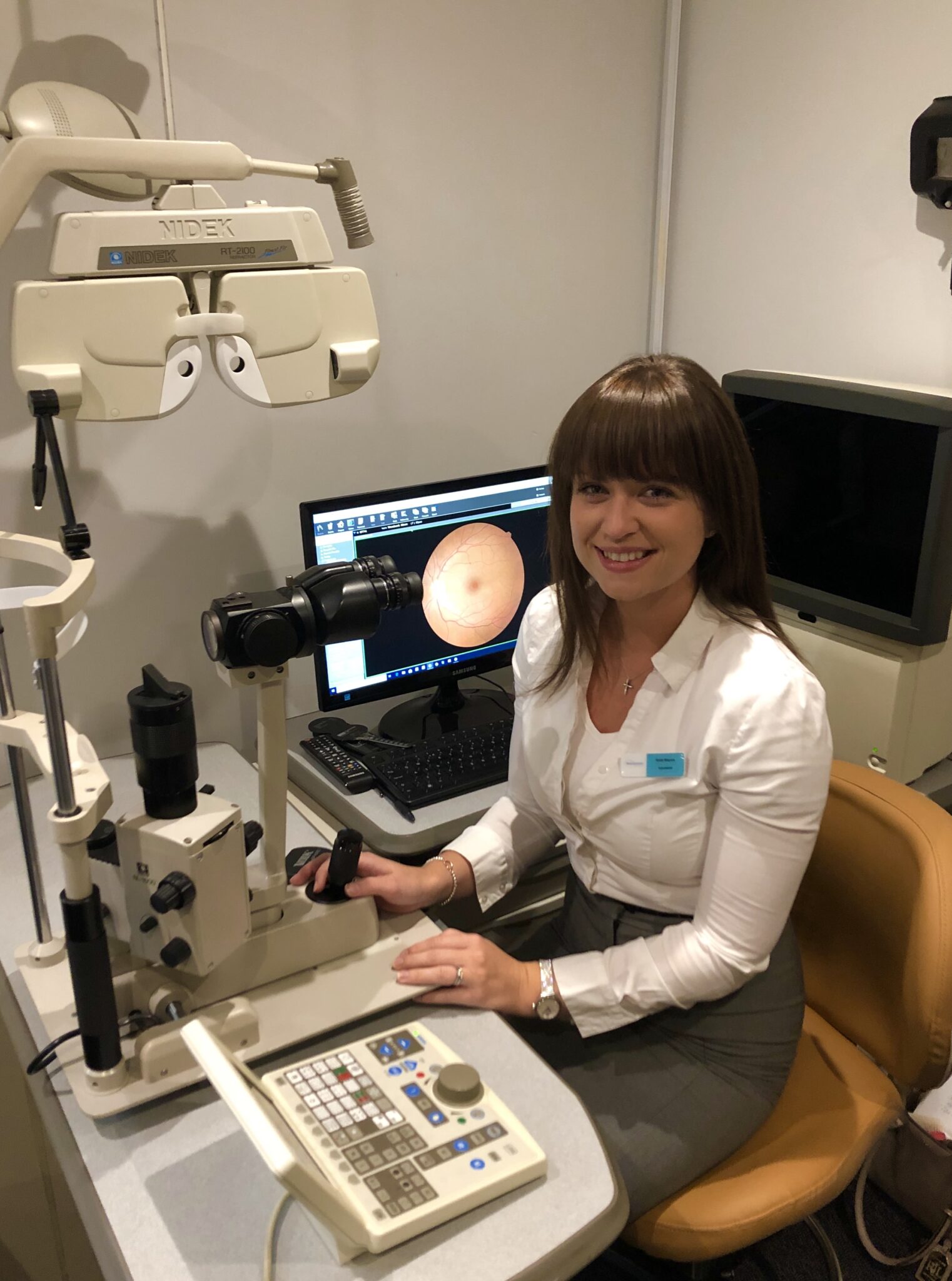 Independent opticians helps ease NHS pressure > A Little Bit of Stone